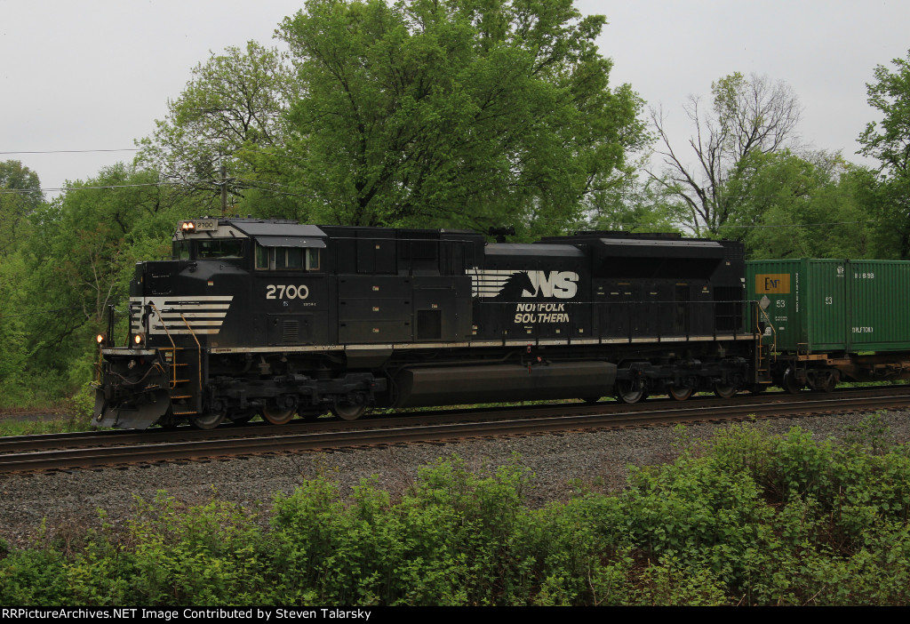 NS 2700